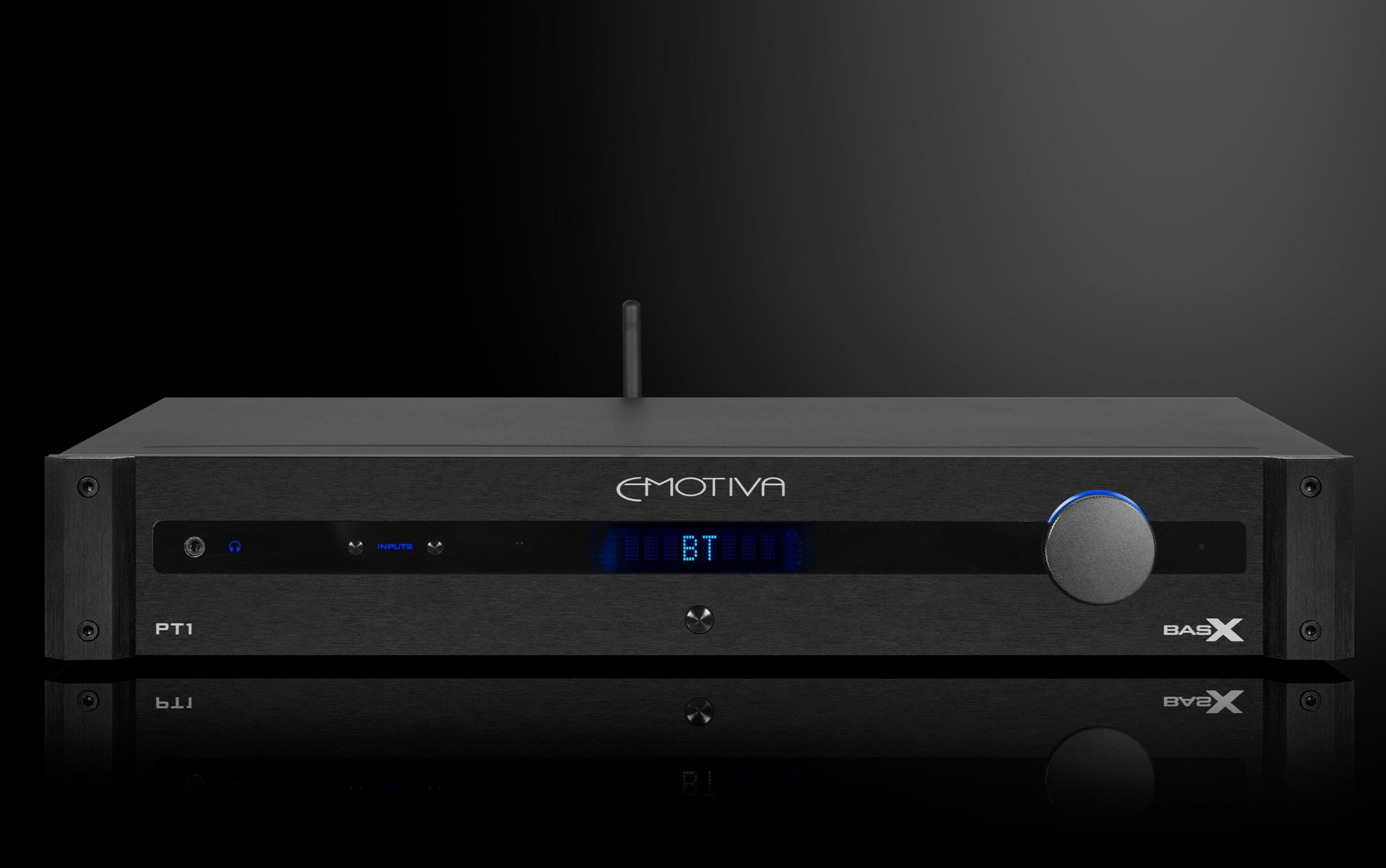 Emotiva BasX PT1 & A2, Marantz Stereo 70S và Musical Fidelity M3si xứng ...